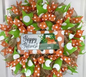 How to Choose the Perfect Wreath or Door Hanger For Fall | Redesign