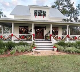 A Christmas Tour at Cotton Blue Cottage: A Warm Welcome to 2024 | Redesign