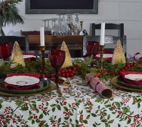 English Cottage Christmas Tablescape | Redesign