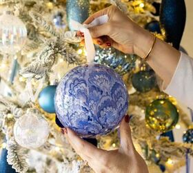 Christmas Tree Decorating Ideas That Spark Joy: A Holiday Home Tour ...
