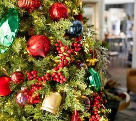 Christmas Tree Decorating Ideas That Spark Joy: A Holiday Home Tour ...