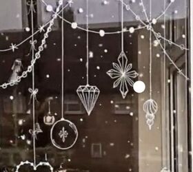 Easy Ways to Decorate Your Windows for the Holidays | Redesign