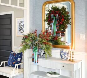 No Entryway? This Is How Designers Fake One for the Holidays | Redesign