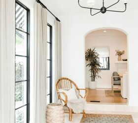 Best & Worst Paint Colors for Your Entryway, According to Psychology ...