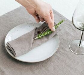 The One Napkin Fold That Makes a Summer Table Look Catered | Redesign